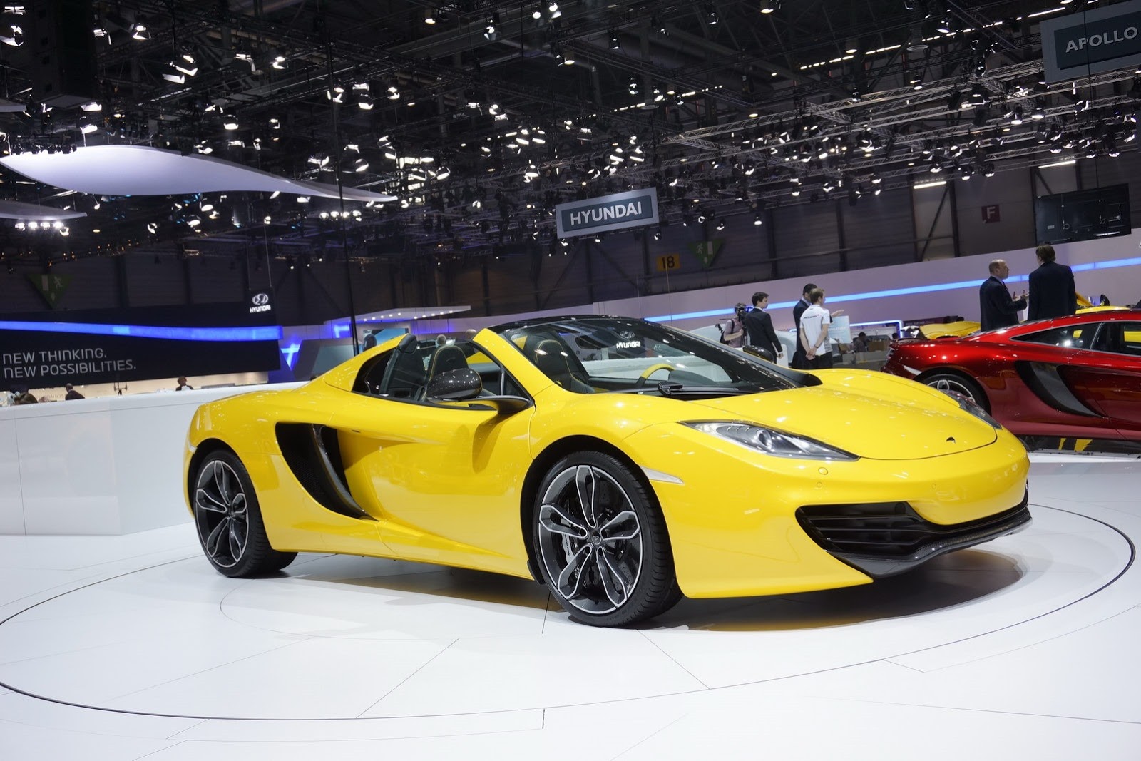 New McLaren P1 Bows and Wows at the Geneva Auto Salon